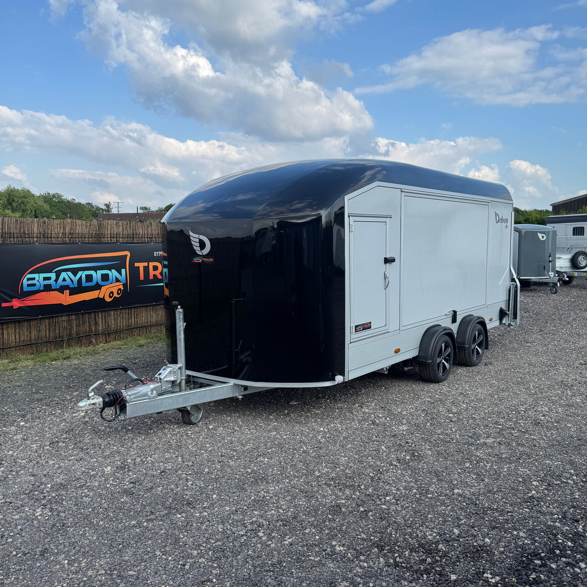 Debon Roadster C1000 Box Van Enclosed Vehicle Car Transporter Trailer ...