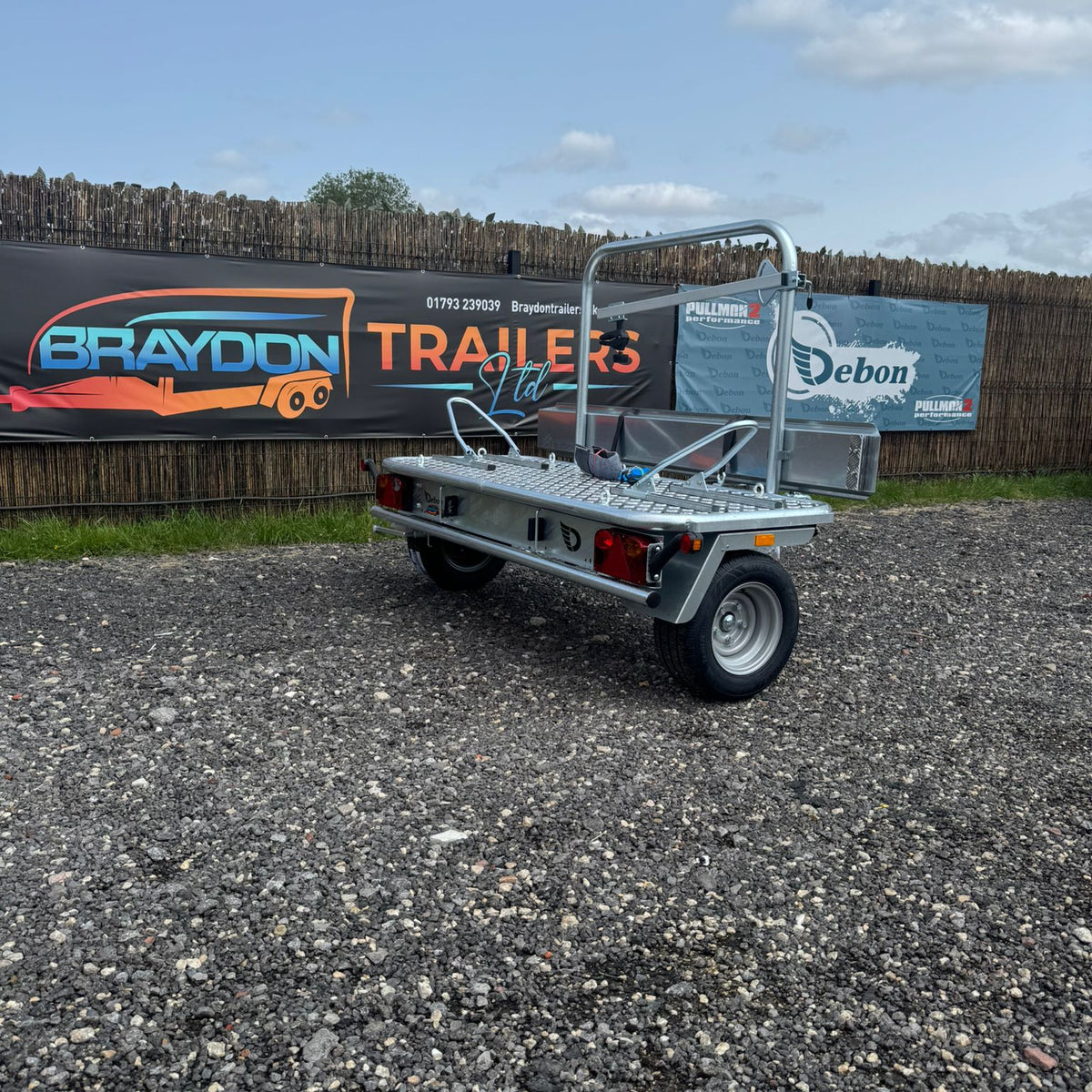 Debon Moto Compact Transverse Motorcycle Trailer – BTP - Braydon ...