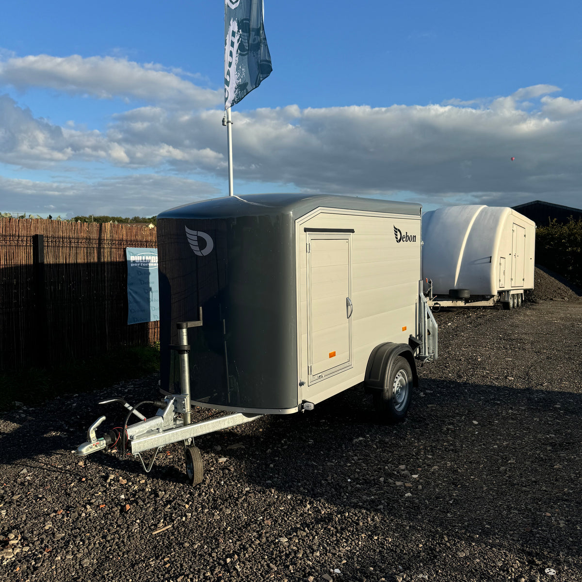 Debon Roadster C255 Single Axle Box Van Bike Trailer Aluminium Sides ...